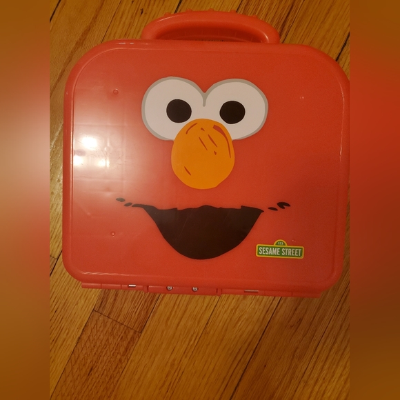 Sesame Street | Toys | Sesame Street Elmo Carrying Case Alphabet ...